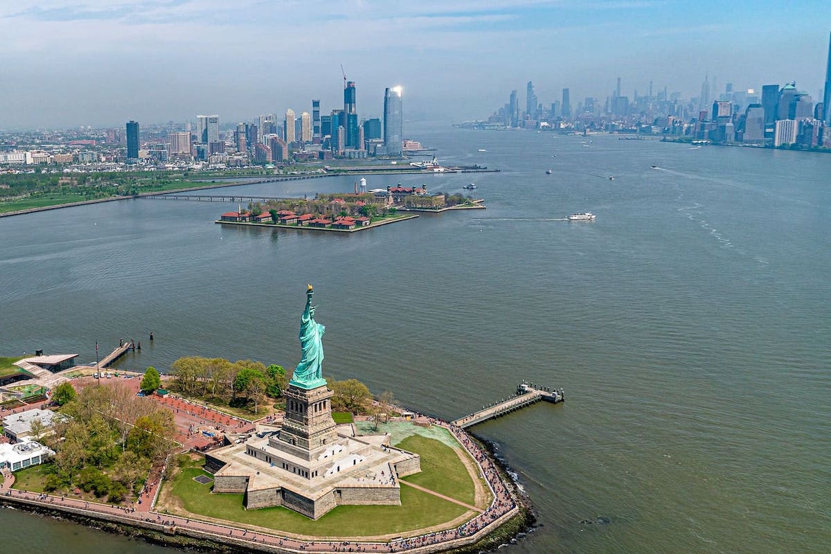 Helikopterflug New York: Die 5 BESTEN Hubschrauberflüge